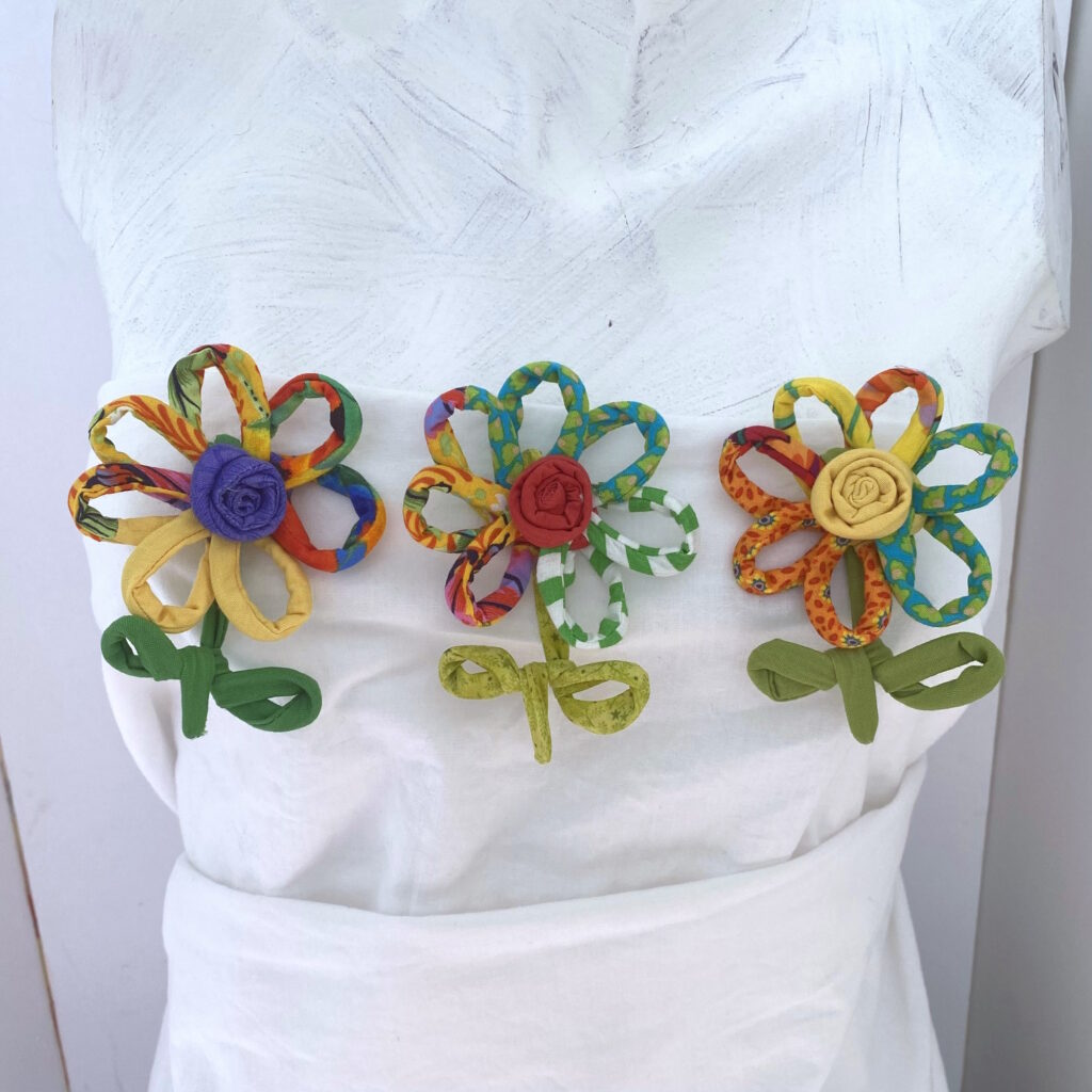 Daisy Pin - Ficklesticks Fabric Jewels