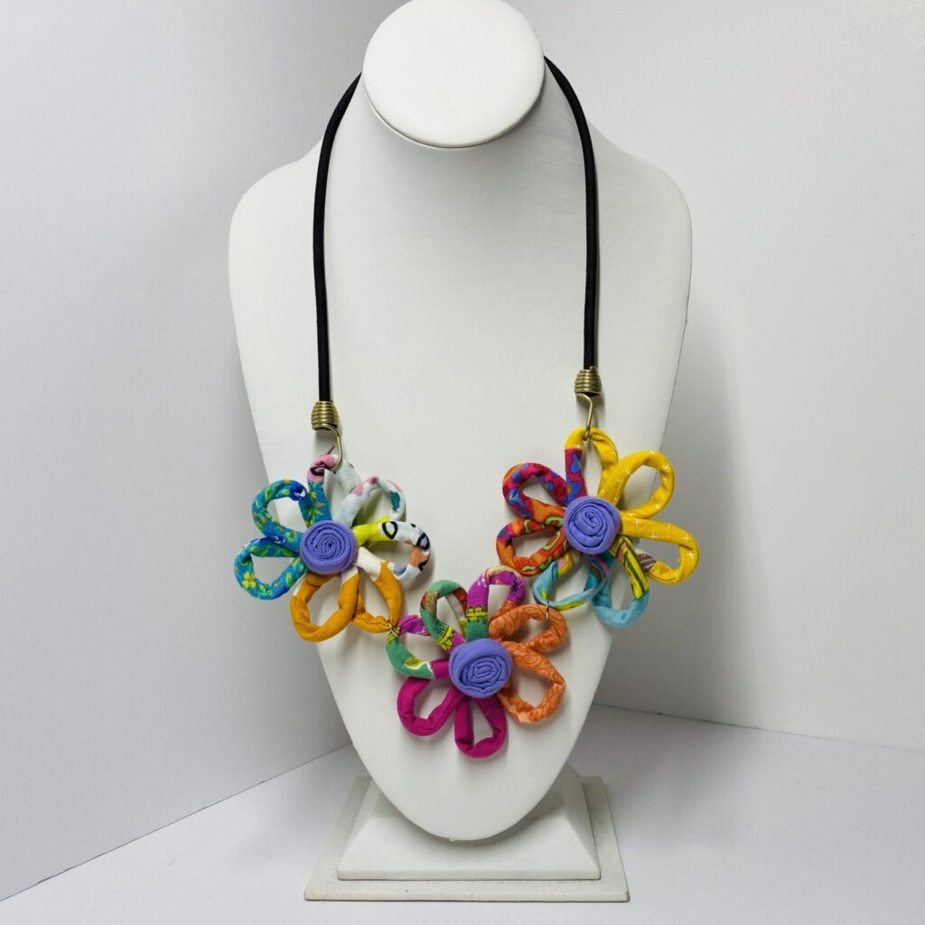 Triple Daisy Necklace – Ficklesticks Fabric Jewels